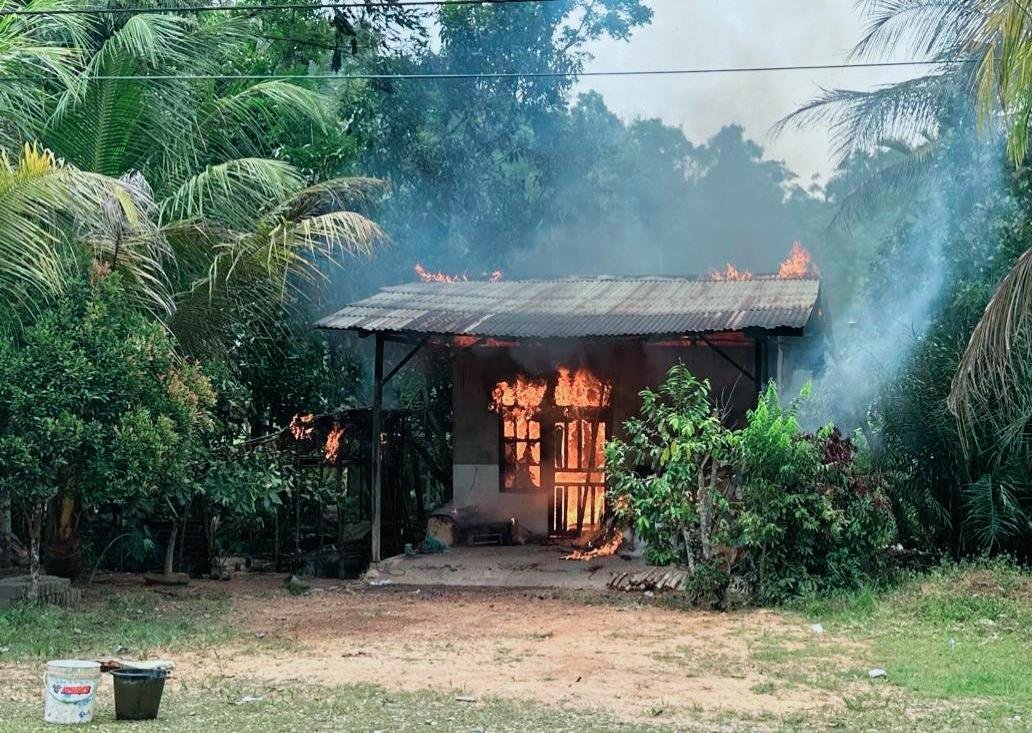 Kebakaran Hanguskan Rumah Warga Di Toba, Kerugian Capai Rp200 Juta - Zonakalbar.id